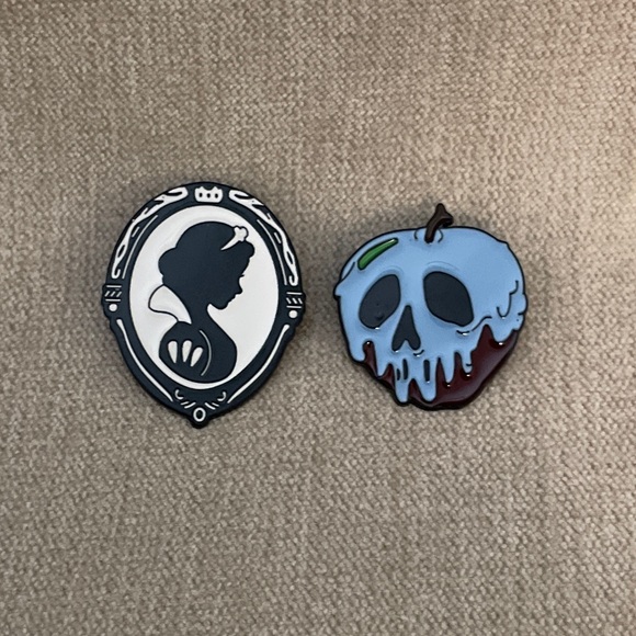 Disney | Other | Snow White And The Seven Dwarfs Enamel Pins Silhouette ...